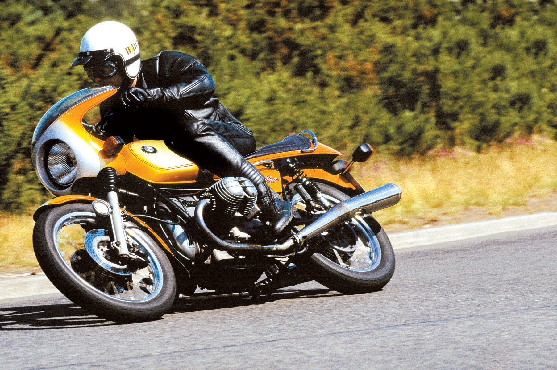 BMW R90S: High Velocity Change - Motorcycle Classics